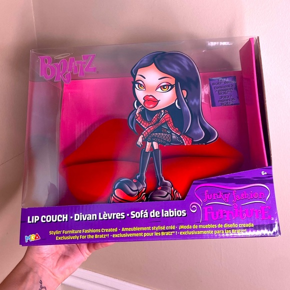 Bratz | Toys | Bratz Doll Lip Chair | Poshmark
